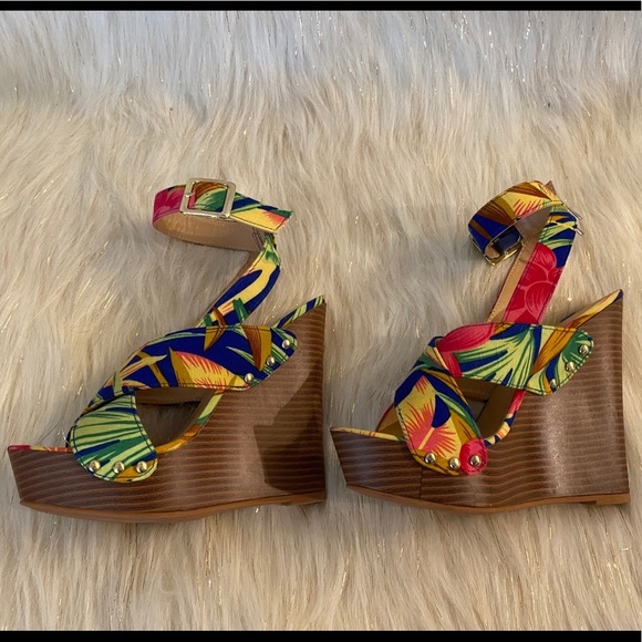 JustFab | Shoes | New Beautiful Marcy Floral Wedge Heels Justfab New ...